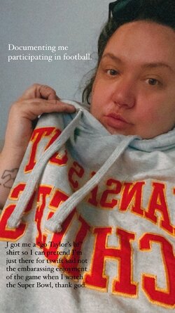 Corissa Enneking / fatgirlflow and Juliana "J" Aprileo ...