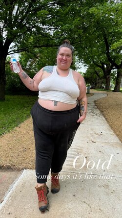 Corissa Enneking / fatgirlflow and Juliana "J" Aprileo ...